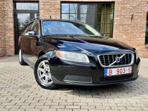 Melns Volvo V70 2009 Jelgava, ar dzinēja tilpumu 2.50 L un nobraukumu 0 tūkst. km par 1990 €, foto 2 vietnē AUTOMOTO.COM.LV