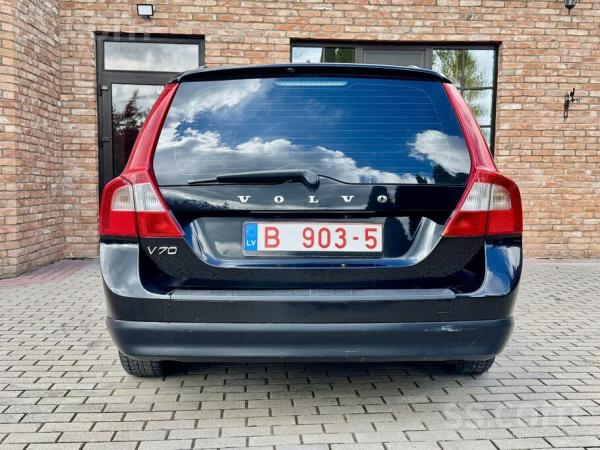 Melns Volvo V70 2009 Jelgava, ar dzinēja tilpumu 2.50 L un nobraukumu 0 tūkst. km par 1990 €, foto 7 vietnē AUTOMOTO.COM.LV