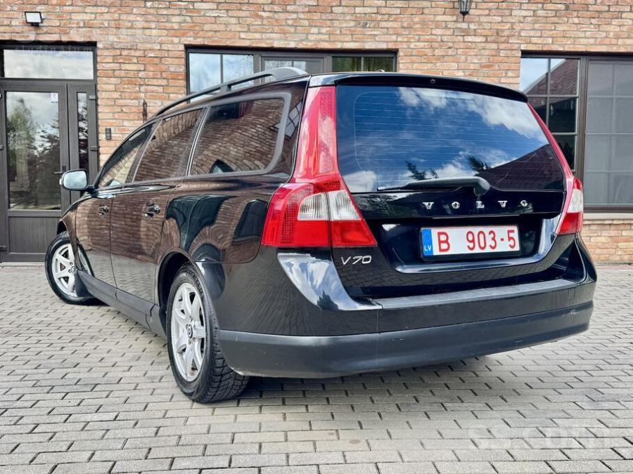 Melns Volvo V70 2009 Jelgava, ar dzinēja tilpumu 2.50 L un nobraukumu 0 tūkst. km par 1990 €, foto 8 vietnē AUTOMOTO.COM.LV
