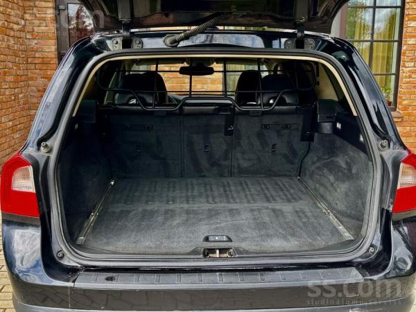Melns Volvo V70 2009 Jelgava, ar dzinēja tilpumu 2.50 L un nobraukumu 0 tūkst. km par 1990 €, foto 9 vietnē AUTOMOTO.COM.LV
