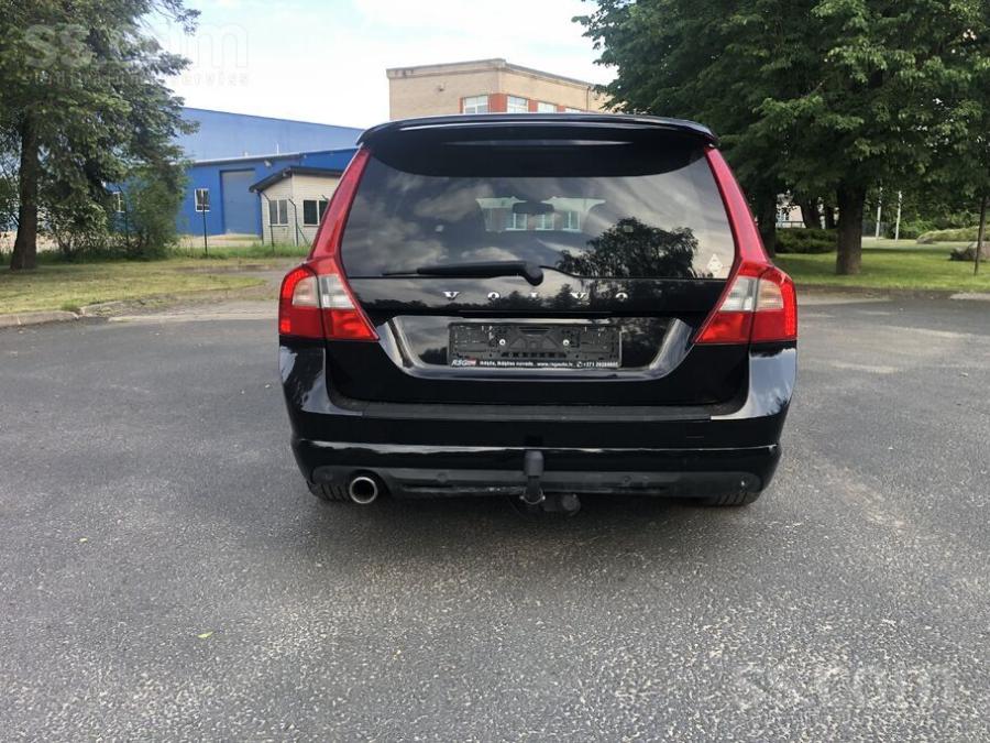 Black Volvo V70 2009 in Ogre, with an engine capacity of 2.40 L and mileage of 0 thousand km for 2150 €, photo 5 on AUTOMOTO.COM.LV