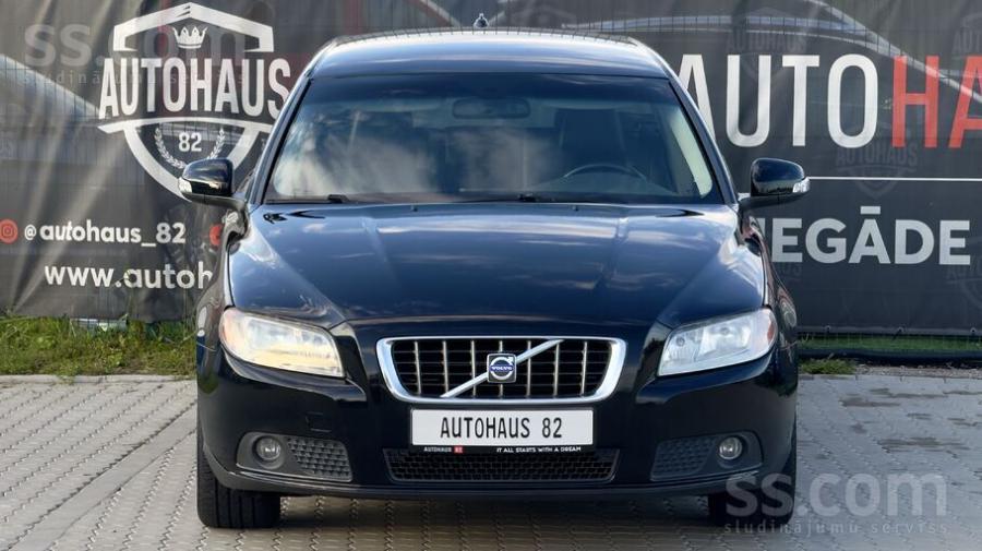 Melns Volvo V70 2009 Liepāja, ar dzinēja tilpumu 2.40 L un nobraukumu 355 tūkst. km par 5300 €, foto 1 vietnē AUTOMOTO.COM.LV