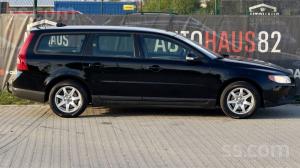 Melns Volvo V70 2009 Liepāja, ar dzinēja tilpumu 2.40 L un nobraukumu 355 tūkst. km par 5300 €, foto 3 vietnē AUTOMOTO.COM.LV