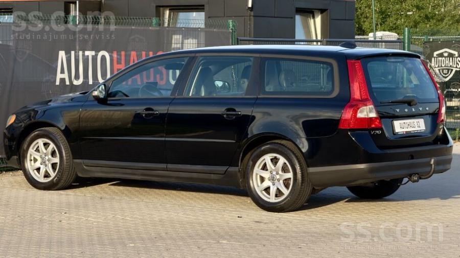 Melns Volvo V70 2009 Liepāja, ar dzinēja tilpumu 2.40 L un nobraukumu 355 tūkst. km par 5300 €, foto 6 vietnē AUTOMOTO.COM.LV
