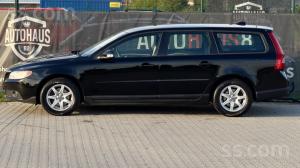 Melns Volvo V70 2009 Liepāja, ar dzinēja tilpumu 2.40 L un nobraukumu 355 tūkst. km par 5300 €, foto 7 vietnē AUTOMOTO.COM.LV