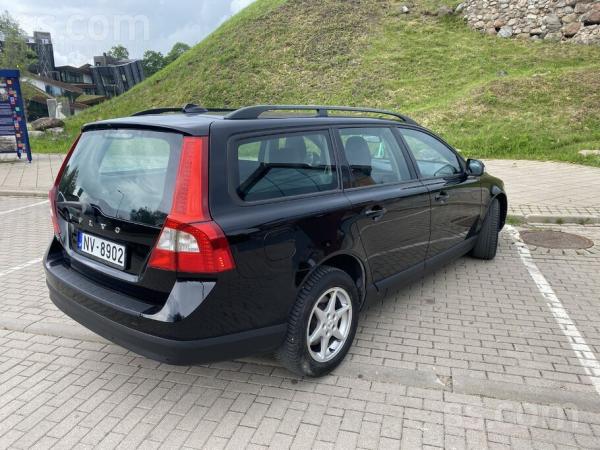 Black Volvo V70 2009 in Rezekne, with an engine capacity of 2.00 L and mileage of 0 thousand km for 4350 €, photo 7 on AUTOMOTO.COM.LV
