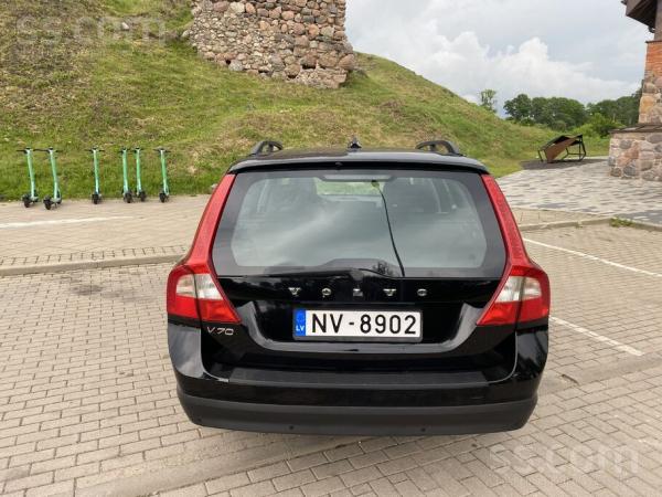 Black Volvo V70 2009 in Rezekne, with an engine capacity of 2.00 L and mileage of 0 thousand km for 4350 €, photo 8 on AUTOMOTO.COM.LV