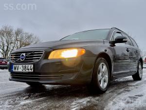 Black Volvo V70 2009 in Riga, with an engine capacity of 2.40 L and mileage of 388 thousand km for 3150 €, photo 5 on AUTOMOTO.COM.LV