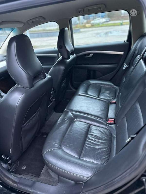 Melns Volvo V70 2009 Kauņa, ar dzinēja tilpumu 2.00 L un nobraukumu 350 tūkst. km par 2600 €, foto 11 vietnē AUTOMOTO.COM.LV