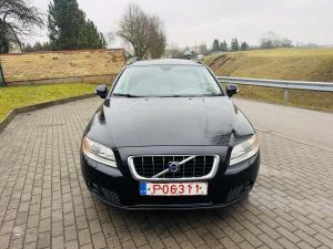 Melns Volvo V70 2009 Kuršėnai, ar dzinēja tilpumu 2.40 L un nobraukumu 319 tūkst. km par 4150 €, foto 2 vietnē AUTOMOTO.COM.LV