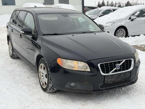 Melns Volvo V70 2009 Utena, ar dzinēja tilpumu 2.52 L un nobraukumu 280 tūkst. km par 1990 €, foto 1 vietnē AUTOMOTO.COM.LV
