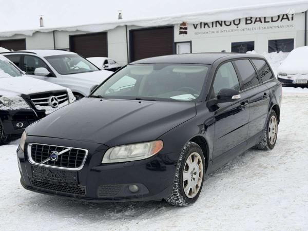 Melns Volvo V70 2009 Utena, ar dzinēja tilpumu 2.52 L un nobraukumu 280 tūkst. km par 1990 €, foto 2 vietnē AUTOMOTO.COM.LV