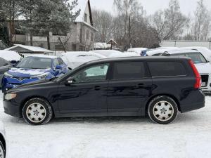 Black Volvo V70 2009 in Utena, with an engine capacity of 2.52 L and mileage of 280 thousand km for 1990 €, photo 4 on AUTOMOTO.COM.LV