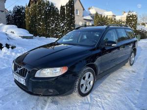 Melns Volvo V70 2009 Širvintos, ar dzinēja tilpumu 2.40 L un nobraukumu 296 tūkst. km par 3799 €, foto  vietnē AUTOMOTO.COM.LV