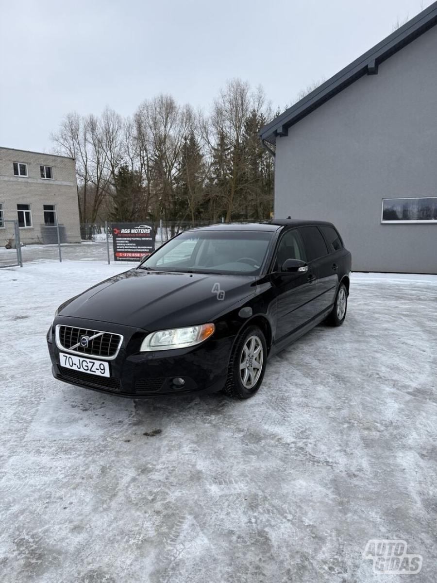 Black Volvo V70 2009 in Marijampole, with an engine capacity of 2.40 L and mileage of 300 thousand km for 3450 €, photo 3 on AUTOMOTO.COM.LV