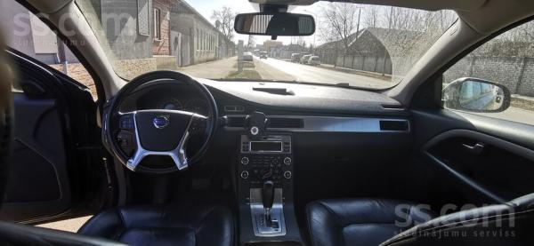 Melns Volvo V70 2009 Daugavpils, ar dzinēja tilpumu 2.40 L un nobraukumu 345 tūkst. km par 2700 €, foto 6 vietnē AUTOMOTO.COM.LV