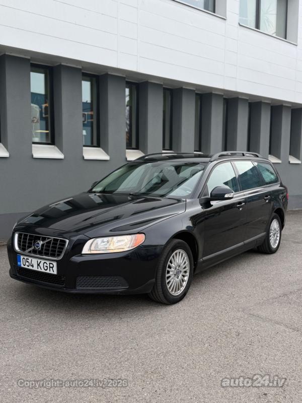 Black Volvo V70 2009 in Tallinn, with an engine capacity of 2.00 L and mileage of 353 thousand km for 2999 €, photo 8 on AUTOMOTO.COM.LV