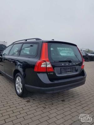 Melns Volvo V70 2009 Marijampole, ar dzinēja tilpumu 2.00 L un nobraukumu 369 tūkst. km par 3900 €, foto 5 vietnē AUTOMOTO.COM.LV