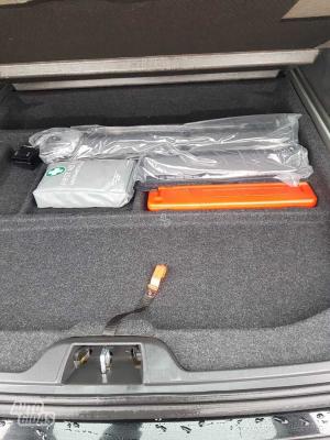 Melns Volvo V70 2009 Marijampole, ar dzinēja tilpumu 2.00 L un nobraukumu 369 tūkst. km par 3900 €, foto 11 vietnē AUTOMOTO.COM.LV