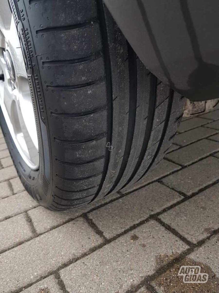 Melns Volvo V70 2009 Marijampole, ar dzinēja tilpumu 2.00 L un nobraukumu 369 tūkst. km par 3900 €, foto 12 vietnē AUTOMOTO.COM.LV