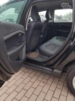 Melns Volvo V70 2009 Marijampole, ar dzinēja tilpumu 2.00 L un nobraukumu 369 tūkst. km par 3900 €, foto 18 vietnē AUTOMOTO.COM.LV