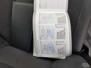 Melns Volvo V70 2009 Marijampole, ar dzinēja tilpumu 2.00 L un nobraukumu 369 tūkst. km par 3900 €, foto 21 vietnē AUTOMOTO.COM.LV