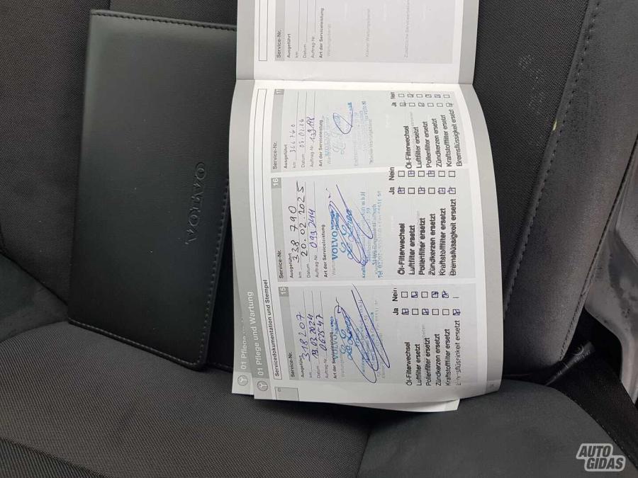 Melns Volvo V70 2009 Marijampole, ar dzinēja tilpumu 2.00 L un nobraukumu 369 tūkst. km par 3900 €, foto 21 vietnē AUTOMOTO.COM.LV
