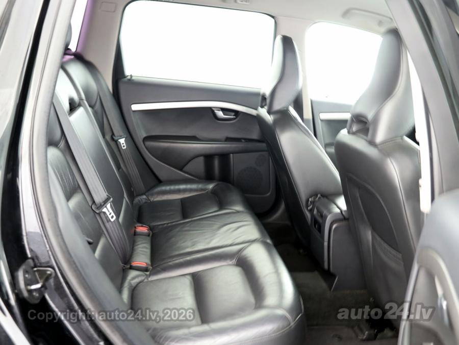 Melns Volvo V70 2009 Tallina, ar dzinēja tilpumu 2.40 L un nobraukumu 319 tūkst. km par 2999 €, foto 8 vietnē AUTOMOTO.COM.LV