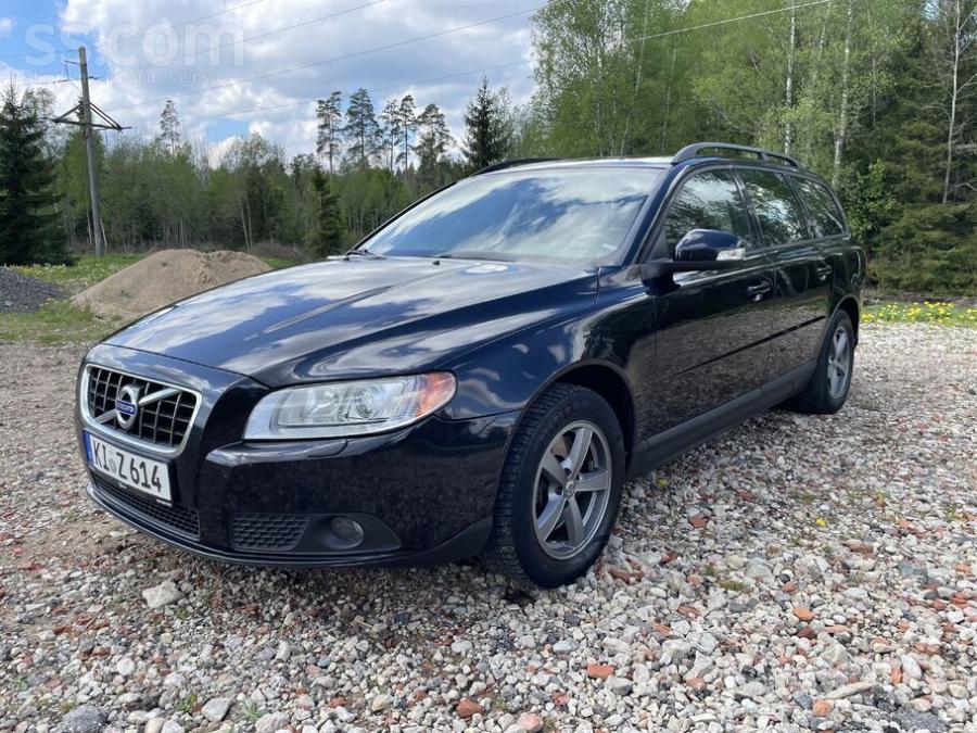 Black Volvo V70 2009 in Cesis, with an engine capacity of 2.40 L and mileage of 0 thousand km for 3990 €, photo 1 on AUTOMOTO.COM.LV