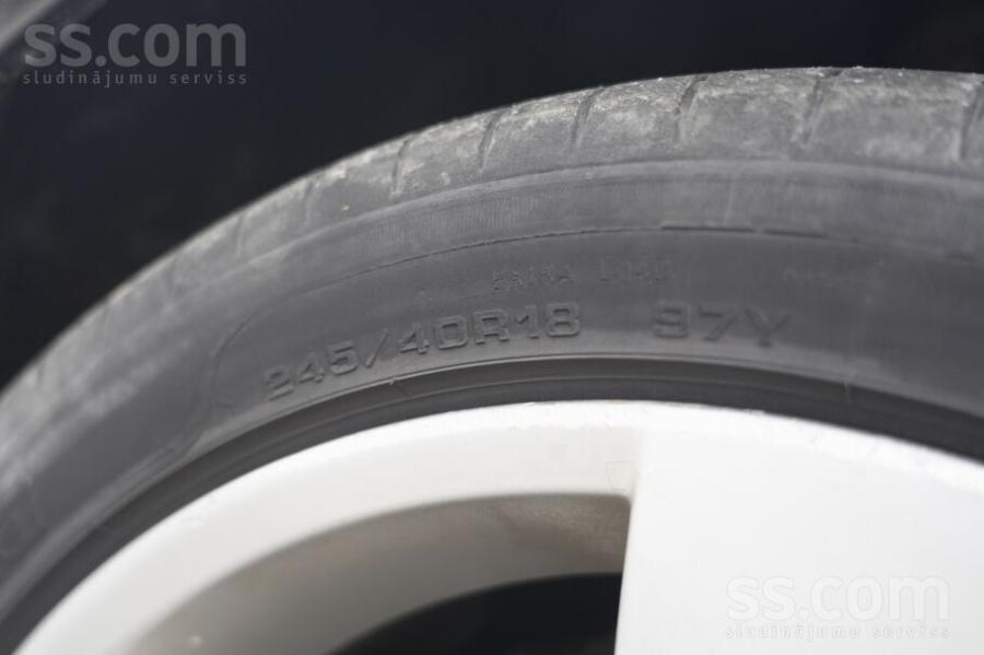 Melns Volvo V70 2009 Rīga, ar dzinēja tilpumu 2.40 L un nobraukumu 273 tūkst. km par 4990 €, foto 29 vietnē AUTOMOTO.COM.LV