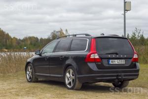 Черный Вольво В70 2009 в Рига, объемом двигателя 2.40 л и пробегом 311 тыс. км за 3600 €, фото 4 на AUTOMOTO.COM.LV