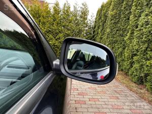 Black Volvo V70 2009 in Riga, with an engine capacity of 2.40 L and mileage of 233 thousand km for 4100 €, photo 11 on AUTOMOTO.COM.LV