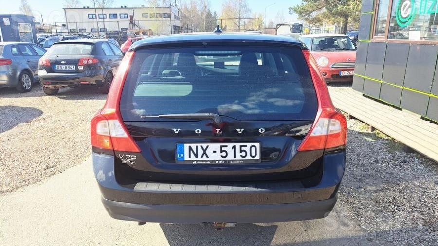 Black Volvo V70 2009 in Riga, with an engine capacity of 2.00 L and mileage of 272 thousand km for 3900 €, photo 7 on AUTOMOTO.COM.LV