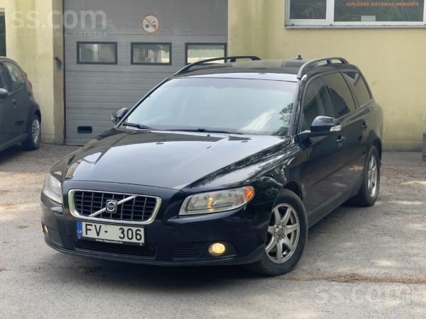 Черный Вольво В70 2009 в Рига, объемом двигателя 2.00 л и пробегом 297 тыс. км за 2650 €, фото 3 на AUTOMOTO.COM.LV