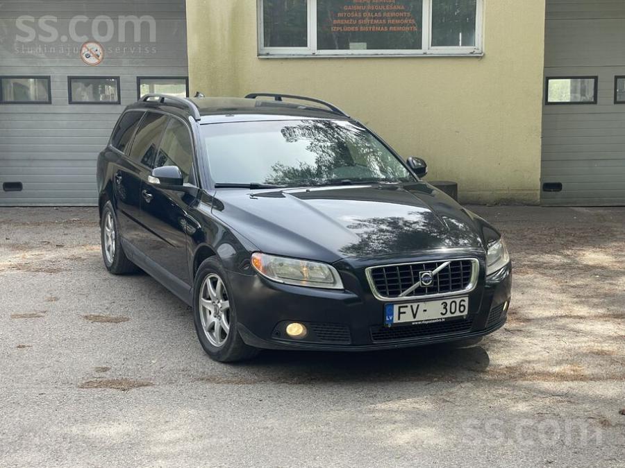 Melns Volvo V70 2009 Rīga, ar dzinēja tilpumu 2.00 L un nobraukumu 297 tūkst. km par 2650 €, foto 6 vietnē AUTOMOTO.COM.LV