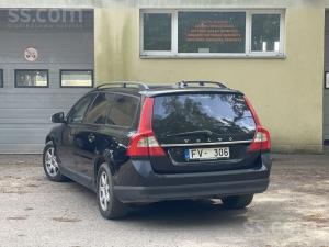 Melns Volvo V70 2009 Rīga, ar dzinēja tilpumu 2.00 L un nobraukumu 297 tūkst. km par 2650 €, foto 9 vietnē AUTOMOTO.COM.LV