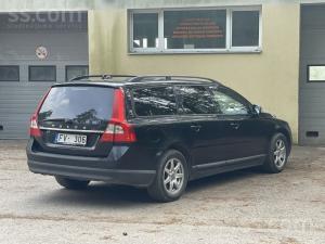 Melns Volvo V70 2009 Rīga, ar dzinēja tilpumu 2.00 L un nobraukumu 297 tūkst. km par 2650 €, foto 14 vietnē AUTOMOTO.COM.LV
