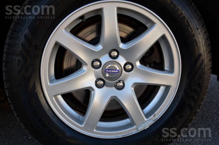 Melns Volvo V70 2009 Rīga, ar dzinēja tilpumu 2.00 L un nobraukumu 297 tūkst. km par 2650 €, foto 17 vietnē AUTOMOTO.COM.LV