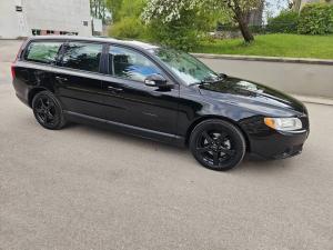Melns Volvo V70 2009 Jēkabpils, ar dzinēja tilpumu 2.00 L un nobraukumu 334 tūkst. km par 4690 €, foto 7 vietnē AUTOMOTO.COM.LV