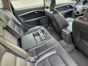 Melns Volvo V70 2009 Jēkabpils, ar dzinēja tilpumu 2.00 L un nobraukumu 334 tūkst. km par 4690 €, foto 22 vietnē AUTOMOTO.COM.LV