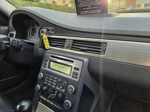 Melns Volvo V70 2009 Jēkabpils, ar dzinēja tilpumu 2.00 L un nobraukumu 334 tūkst. km par 4690 €, foto 27 vietnē AUTOMOTO.COM.LV