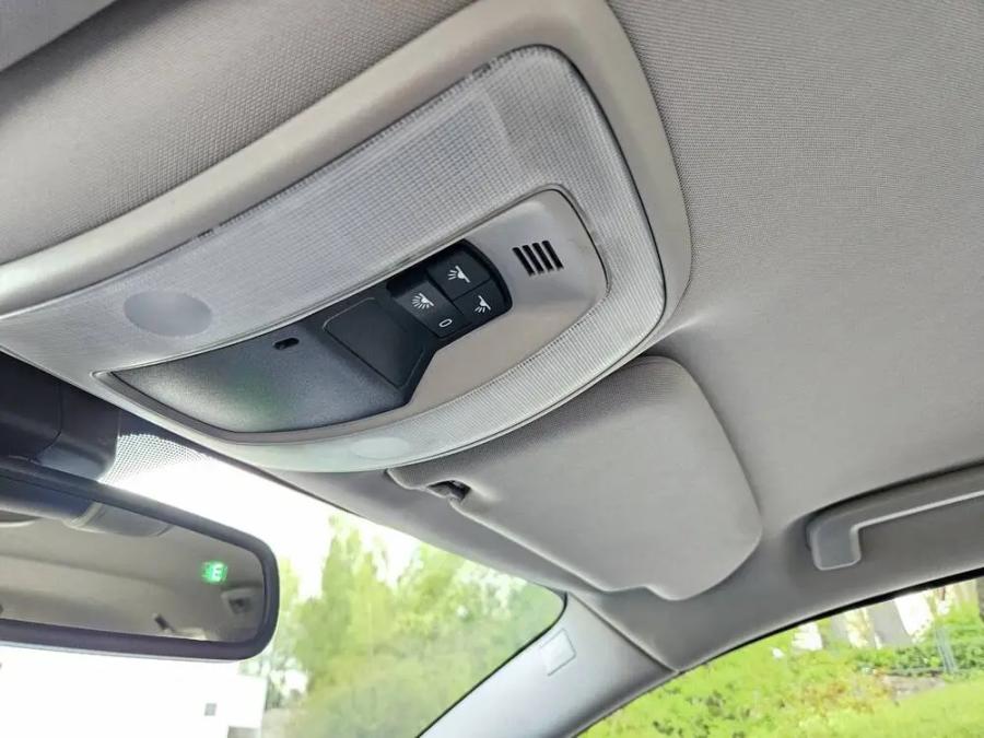 Melns Volvo V70 2009 Jēkabpils, ar dzinēja tilpumu 2.00 L un nobraukumu 334 tūkst. km par 4690 €, foto 32 vietnē AUTOMOTO.COM.LV