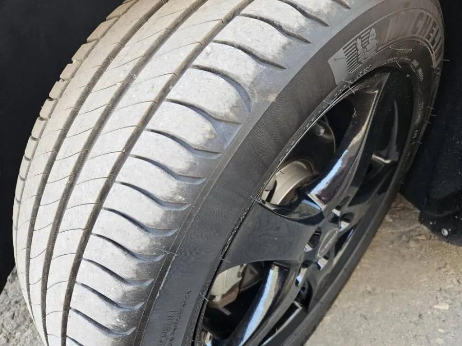 Melns Volvo V70 2009 Jēkabpils, ar dzinēja tilpumu 2.00 L un nobraukumu 334 tūkst. km par 4690 €, foto 36 vietnē AUTOMOTO.COM.LV
