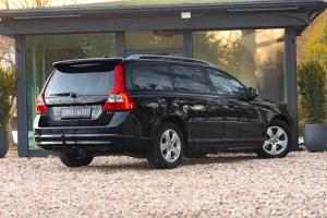 Melns Volvo V70 2009 Jelgava, ar dzinēja tilpumu 2.40 L un nobraukumu 326 tūkst. km par 5800 €, foto 5 vietnē AUTOMOTO.COM.LV