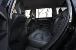 Melns Volvo V70 2009 Jelgava, ar dzinēja tilpumu 2.40 L un nobraukumu 326 tūkst. km par 5800 €, foto 11 vietnē AUTOMOTO.COM.LV