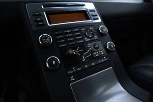 Melns Volvo V70 2009 Jelgava, ar dzinēja tilpumu 2.40 L un nobraukumu 326 tūkst. km par 5800 €, foto 14 vietnē AUTOMOTO.COM.LV