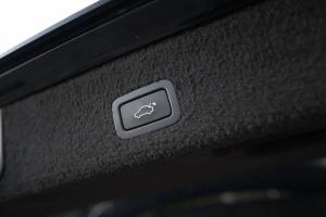 Melns Volvo V70 2009 Jelgava, ar dzinēja tilpumu 2.40 L un nobraukumu 326 tūkst. km par 5800 €, foto 17 vietnē AUTOMOTO.COM.LV