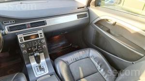 Black Volvo V70 2009 in Riga, with an engine capacity of 2.40 L and mileage of 313 thousand km for 3950 €, photo 14 on AUTOMOTO.COM.LV