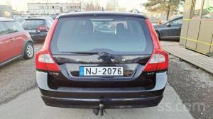 Black Volvo V70 2009 in Riga, with an engine capacity of 2.40 L and mileage of 313 thousand km for 3950 €, photo 16 on AUTOMOTO.COM.LV