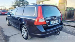 Black Volvo V70 2009 in Riga, with an engine capacity of 2.40 L and mileage of 313 thousand km for 3950 €, photo 18 on AUTOMOTO.COM.LV